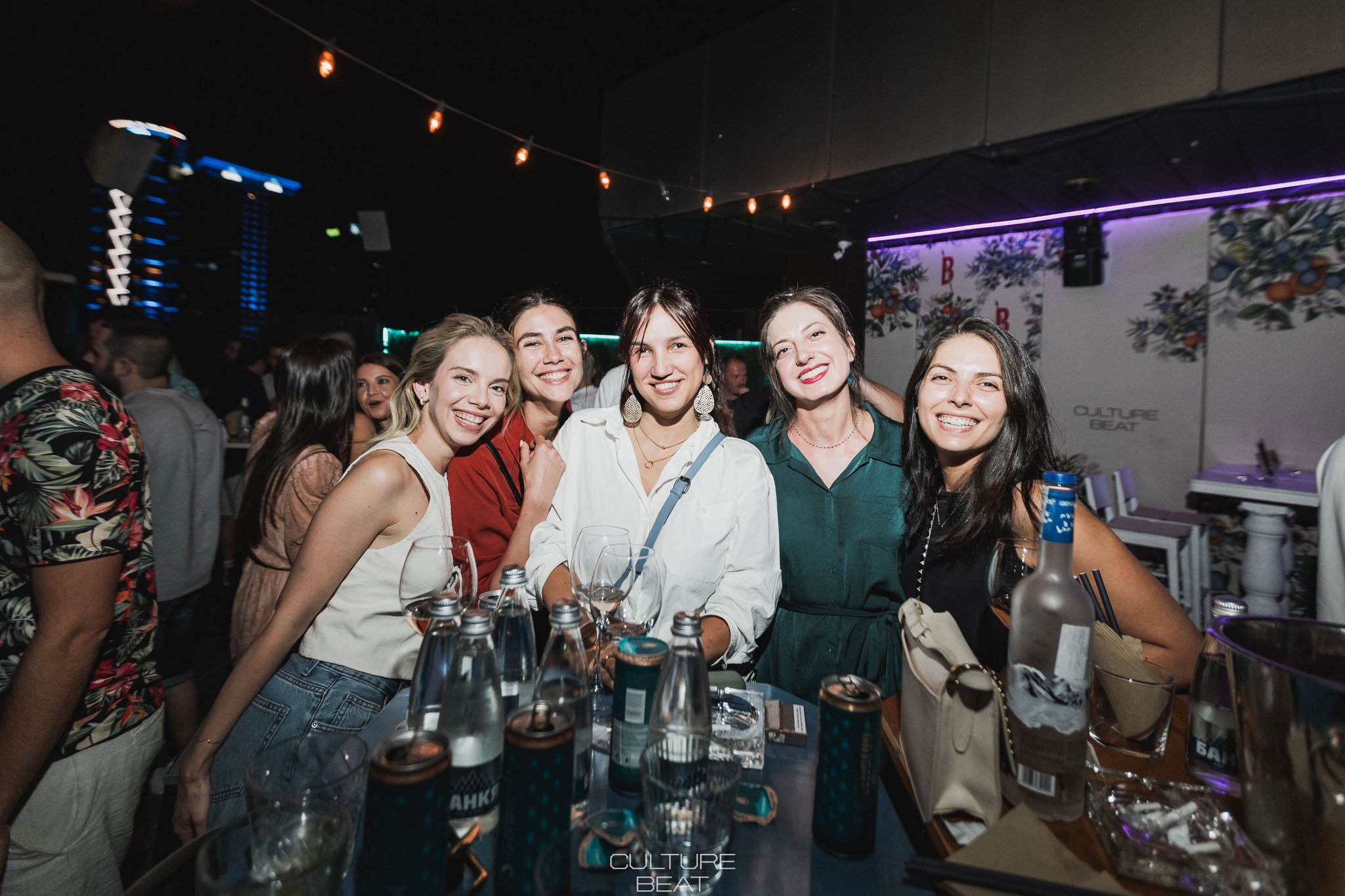 CULTURE BEAT RADIO (Beta)