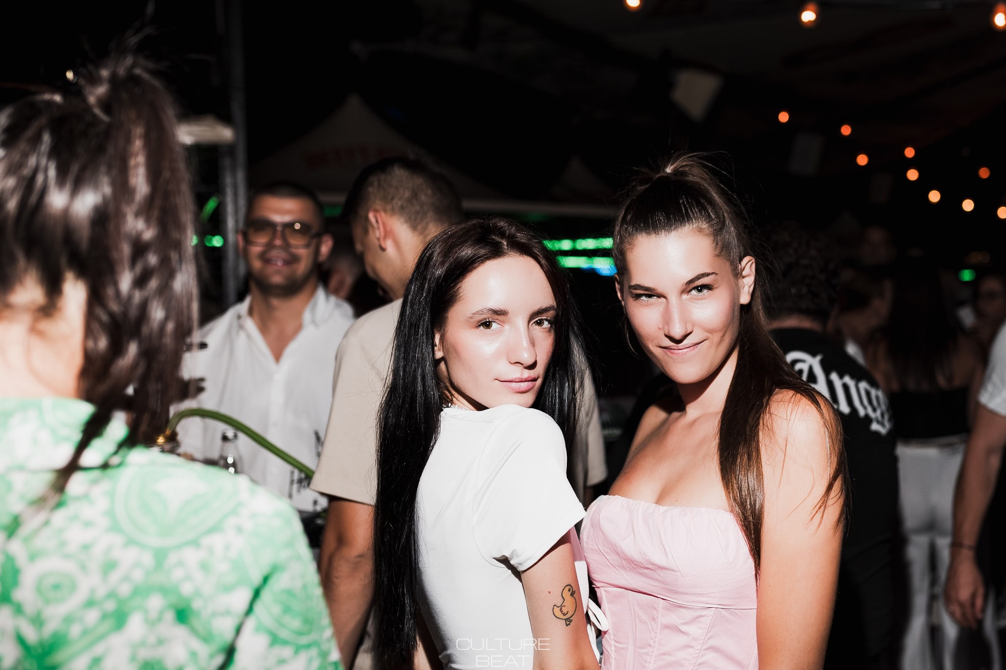 CULTURE BEAT RADIO (Beta)