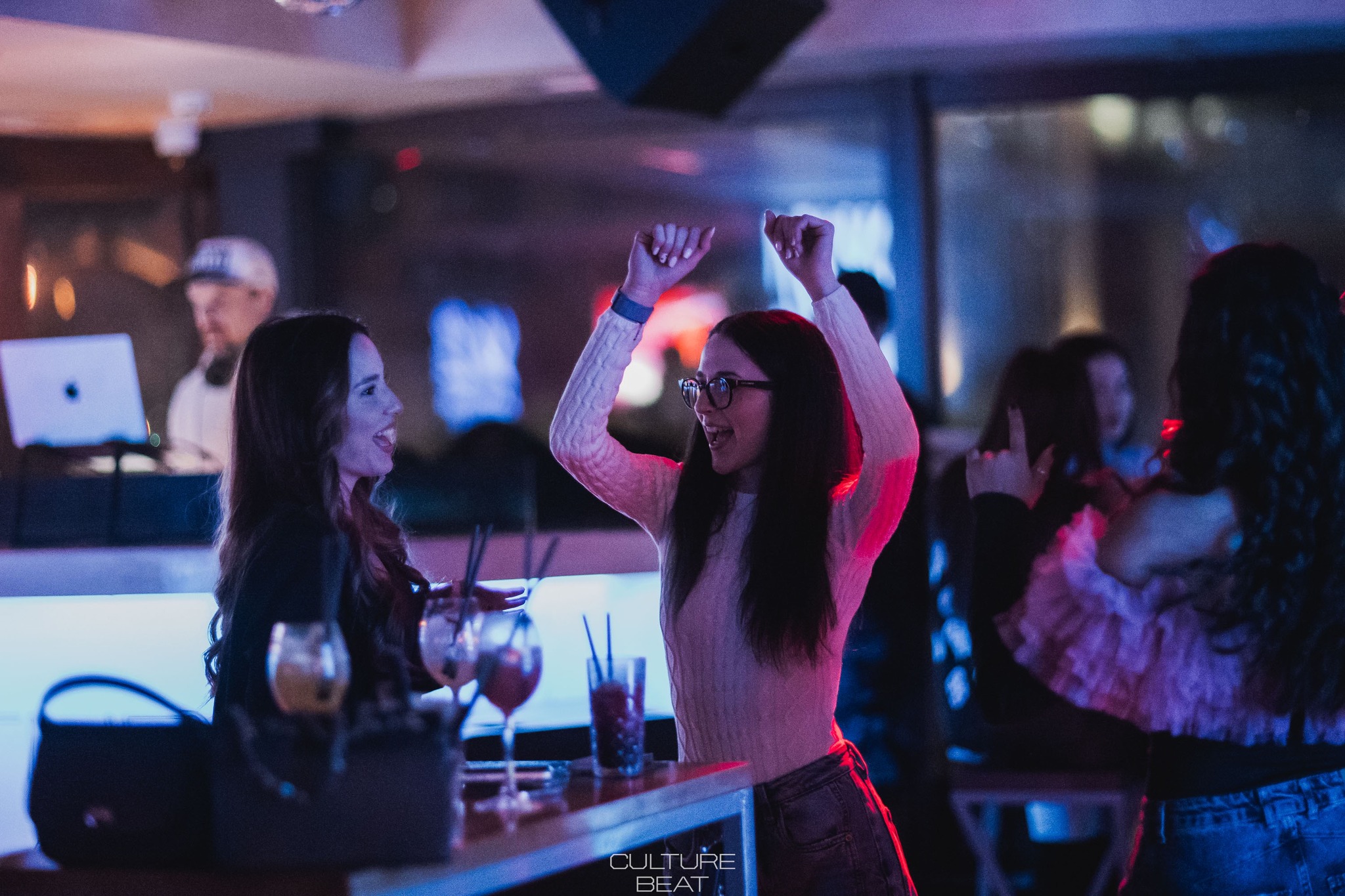 CULTURE BEAT RADIO (Beta)