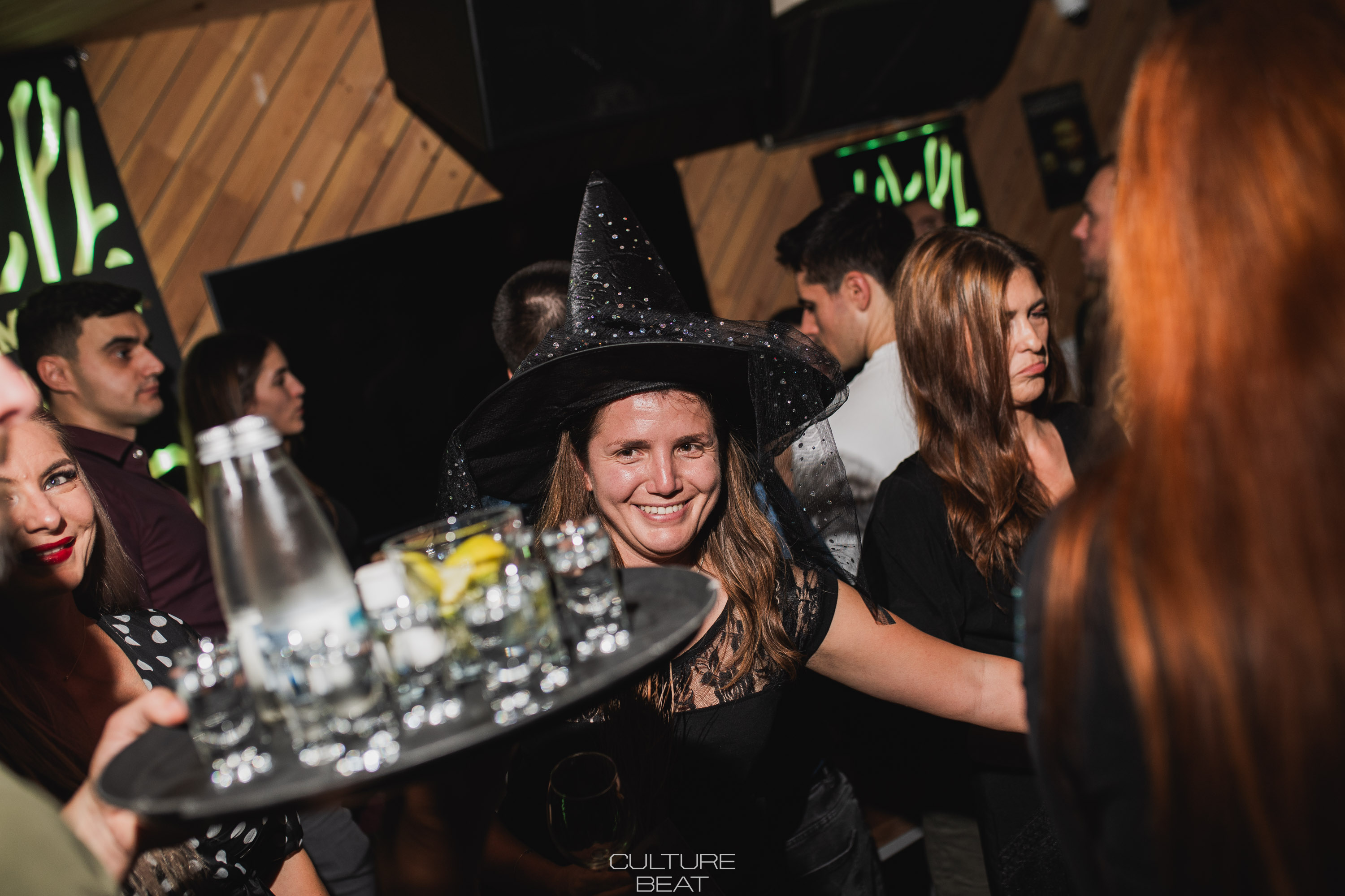 CULTURE BEAT RADIO (Beta)