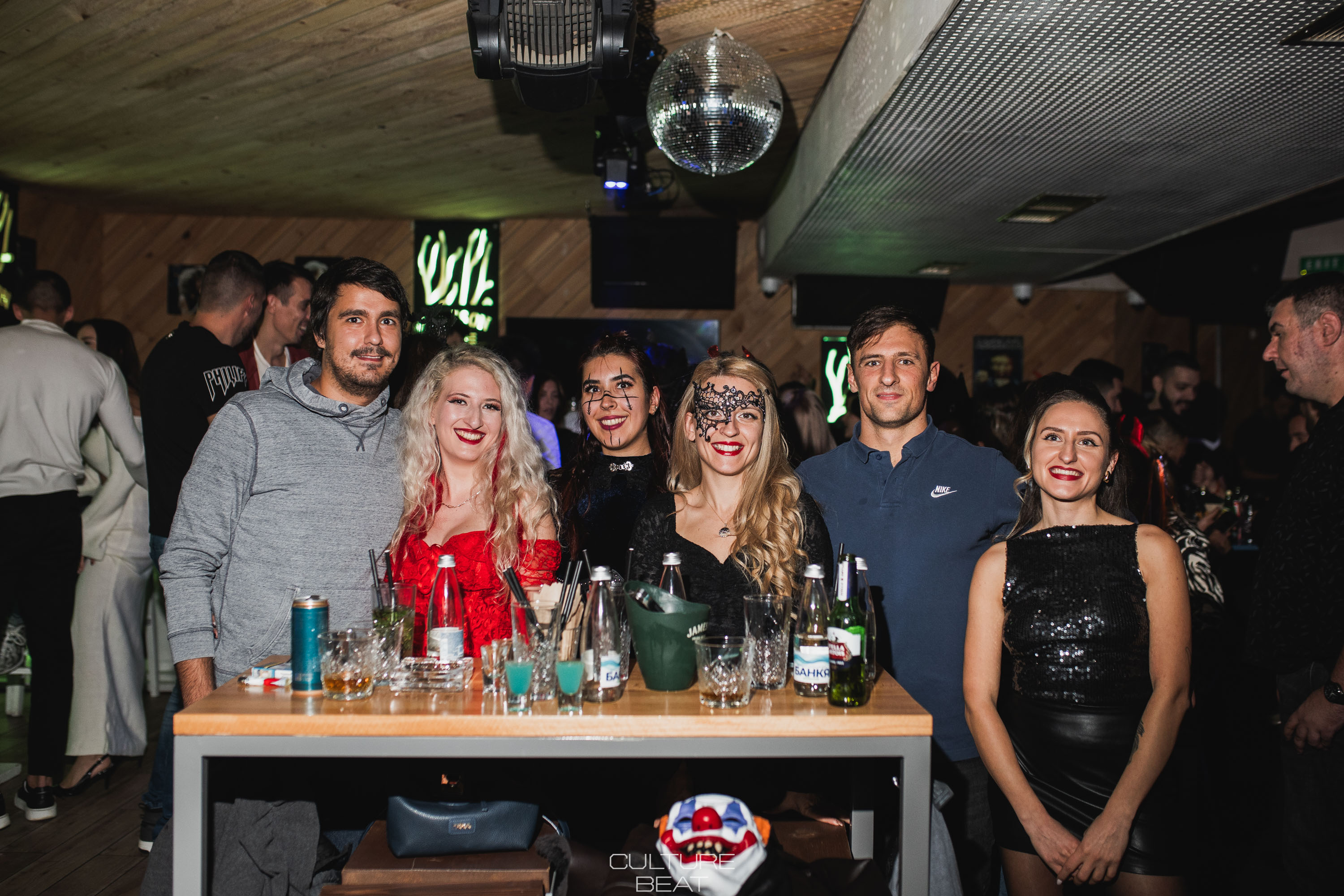 CULTURE BEAT RADIO (Beta)